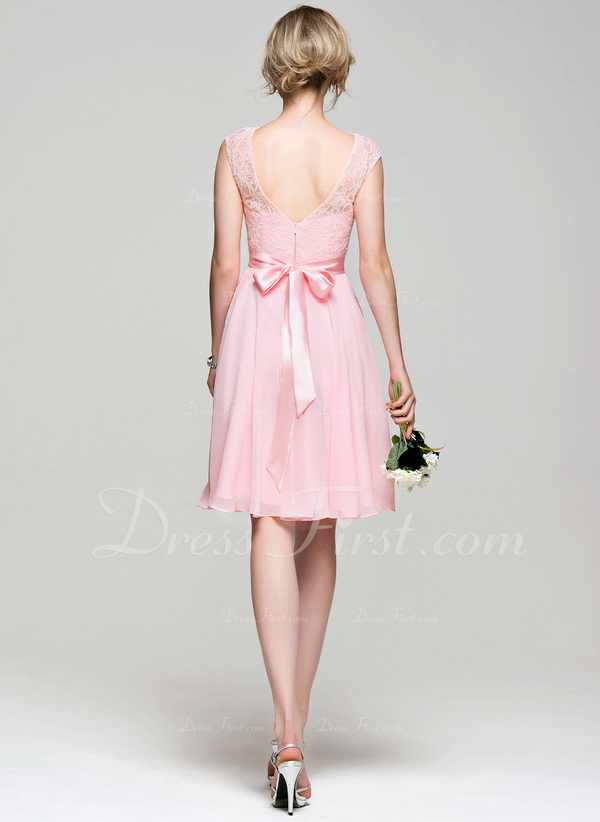 A Line Princess Scoop Neck Knee Length Chiffon Lace Bridesmaid Dress